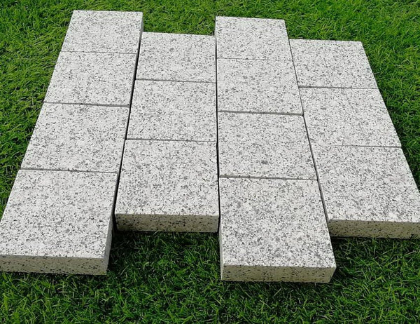 Silver Granite Setts for Edging Stones 100x100x30 | Stone Paving Direct