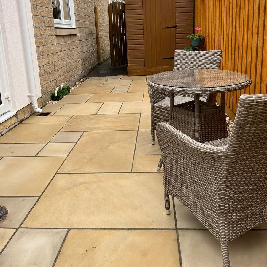 Smooth Mint Fossil Indian Sandstone Paving Patio Packs | Stone Paving ...