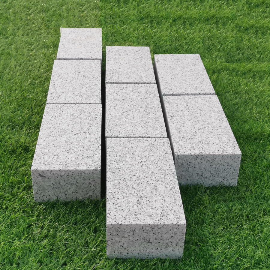 Silver Grey Granite Setts Sawn Edges 200x100x50 mm | Stone Paving Direct