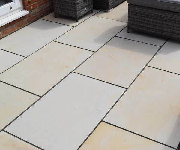 Smooth Mint Fossil Indian Sandstone Paving 900x600 | Stone Paving Direct